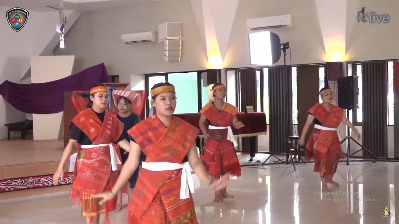 Imbada Meriahkan Ibadah Penutupan Semester - Universitas Kristen Duta ...